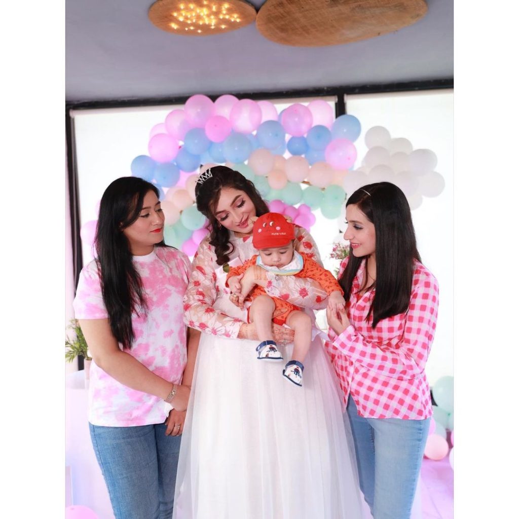 Actress Hina Chaudhry's Adorable Pictures From Baby Shower | Reviewit.pk