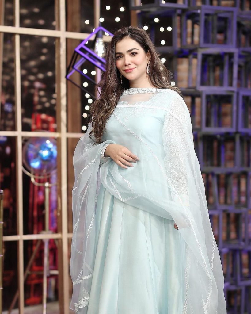 Humaima Malick's Expression Of Love Outrages Public | Reviewit.pk