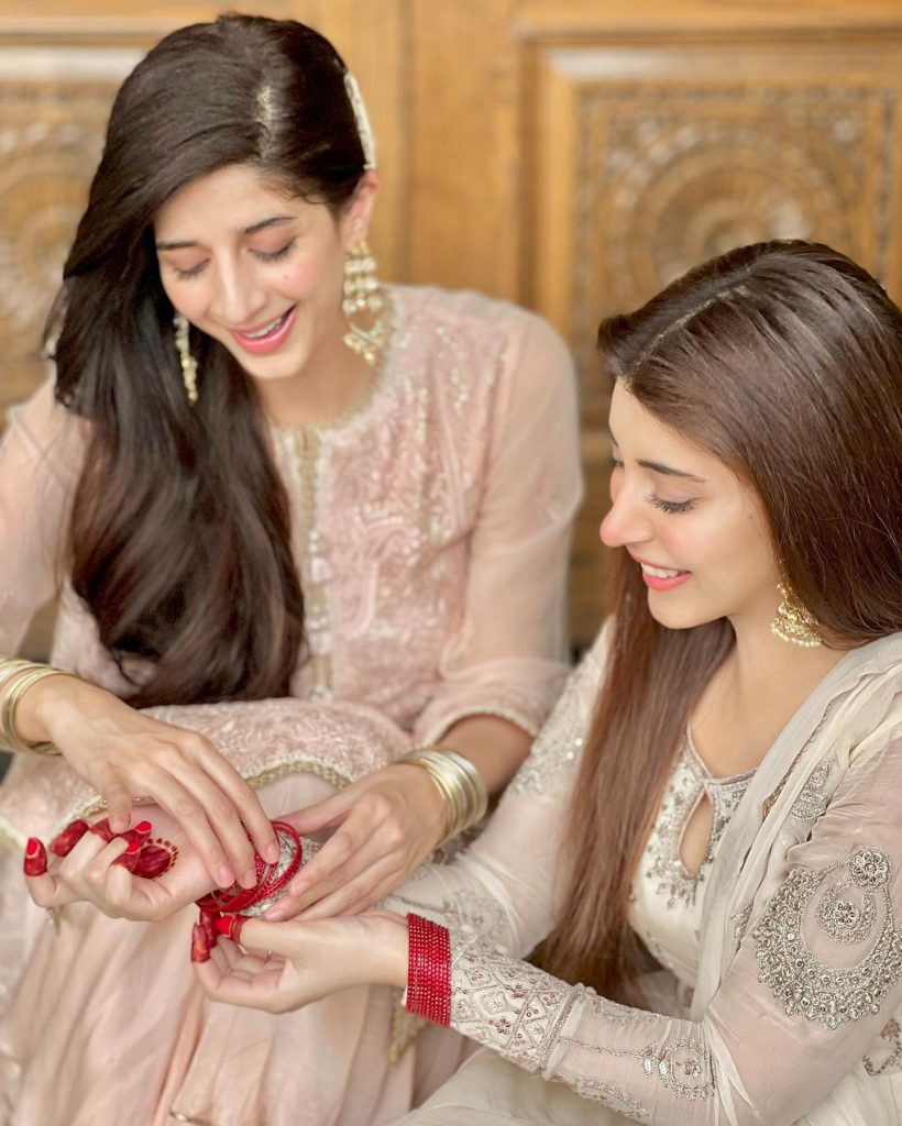 Mawra Hocane Eid Pictures With Her Family | Reviewit.pk