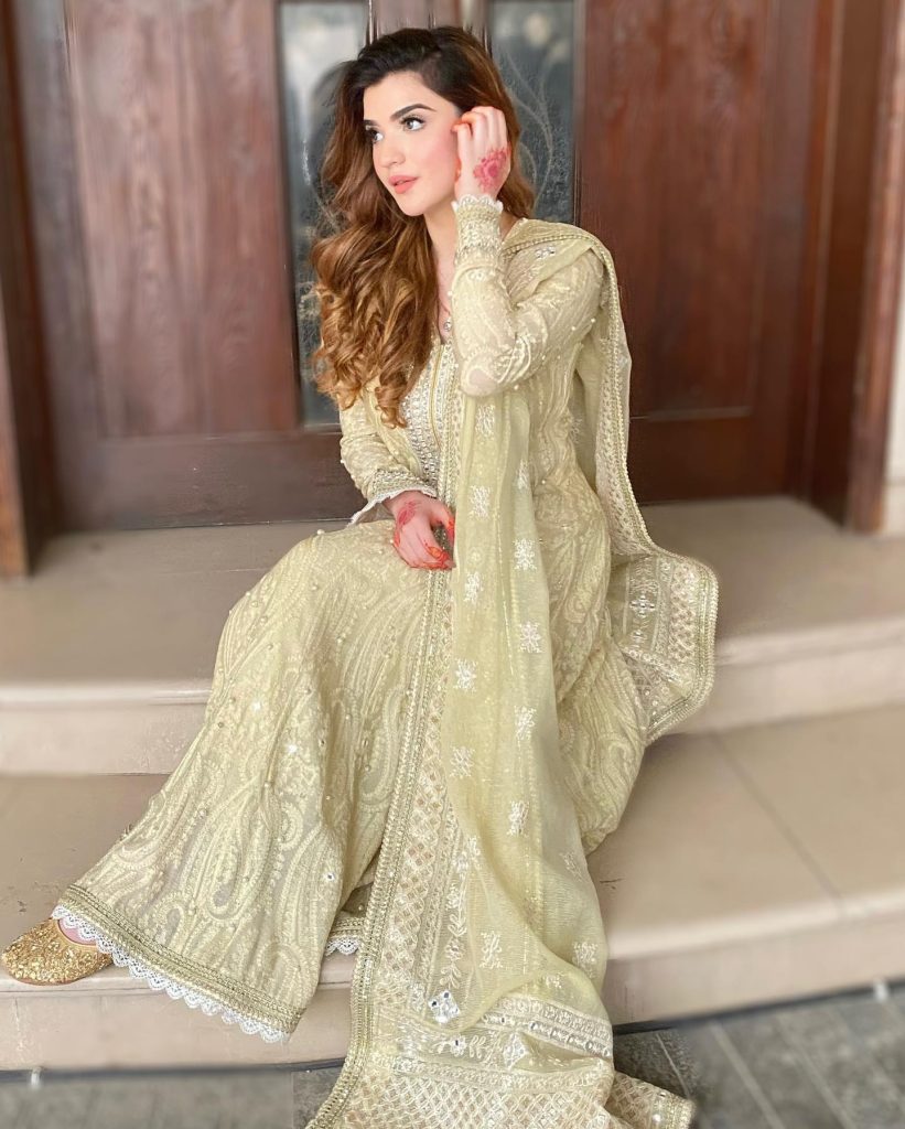 Moammar Rana & Family Eid Ul Fitr 2022 Pictures | Reviewit.pk