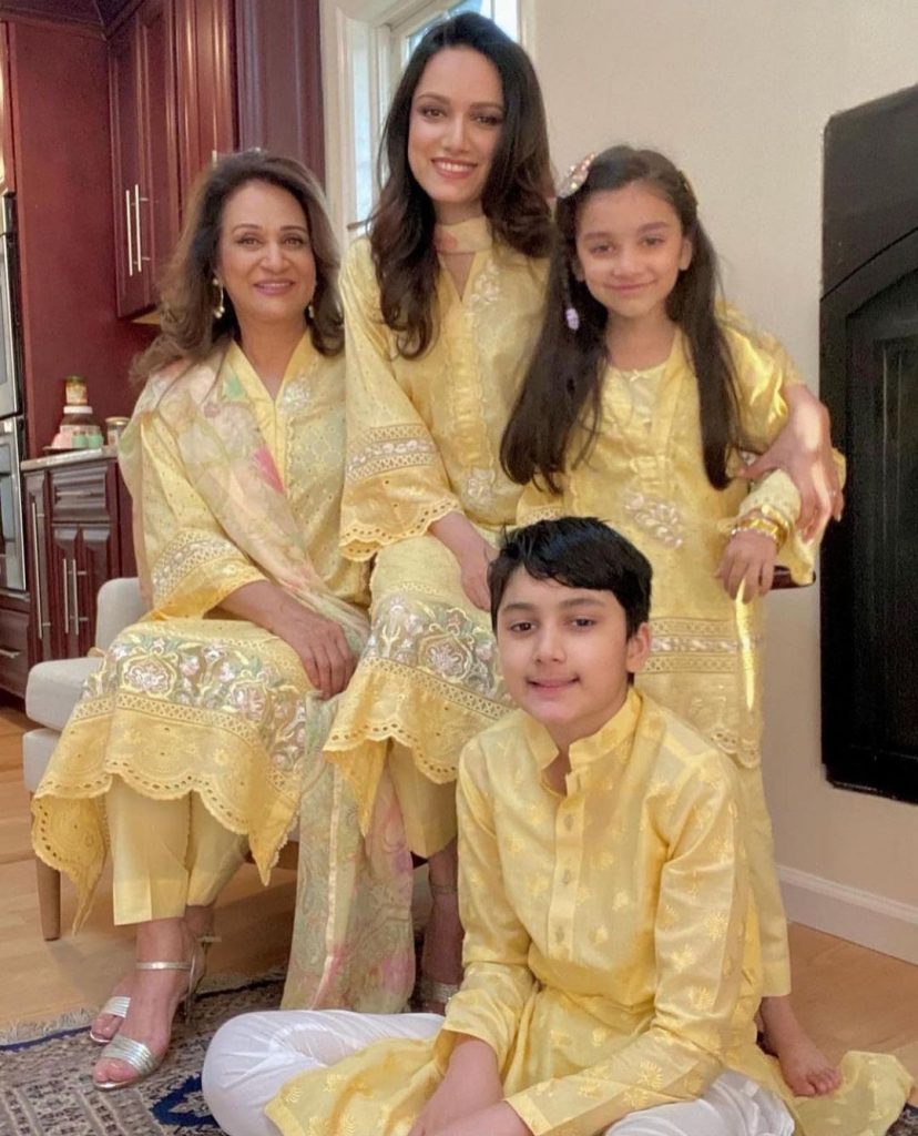 Pakistani Celebrities Twinning With Their Kids & Family Members ...