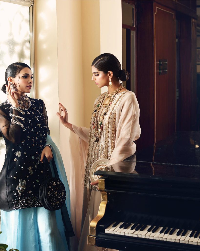 Asma Aslam Latest Summer Collection'22 Featuring Sanam Saeed And Sara ...