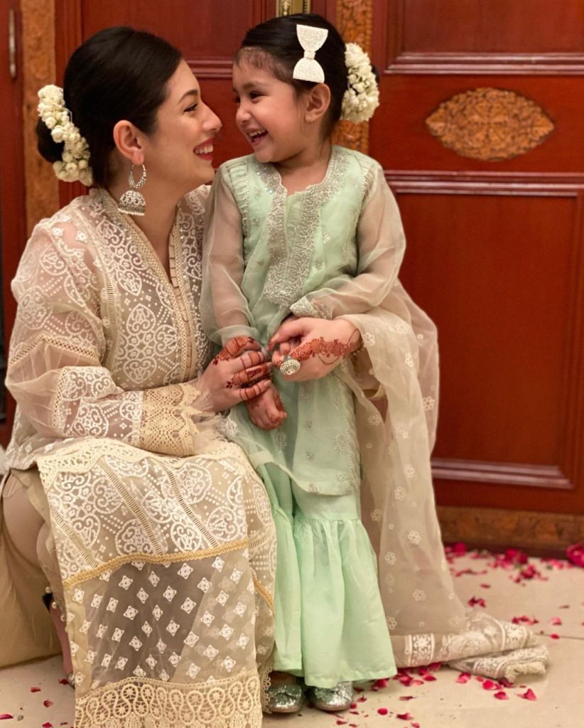 Actress Sidra Batool's Beautiful Family Eid Portraits | Reviewit.pk