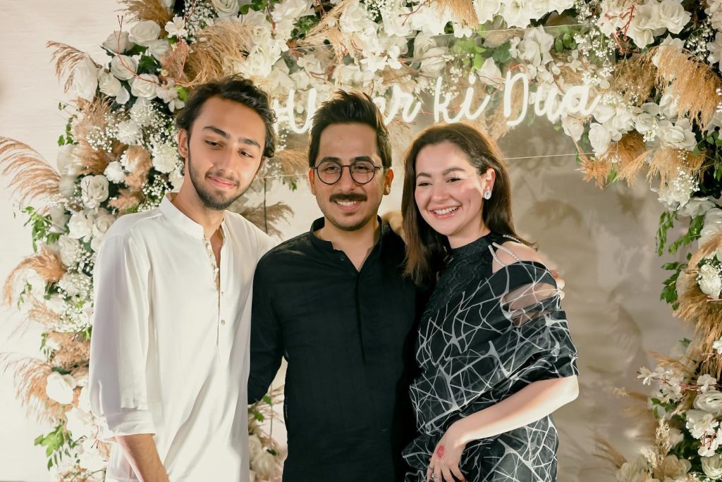 Producer Umer Mukhtar’s Star Studded Baat Paki Pictures | Reviewit.pk