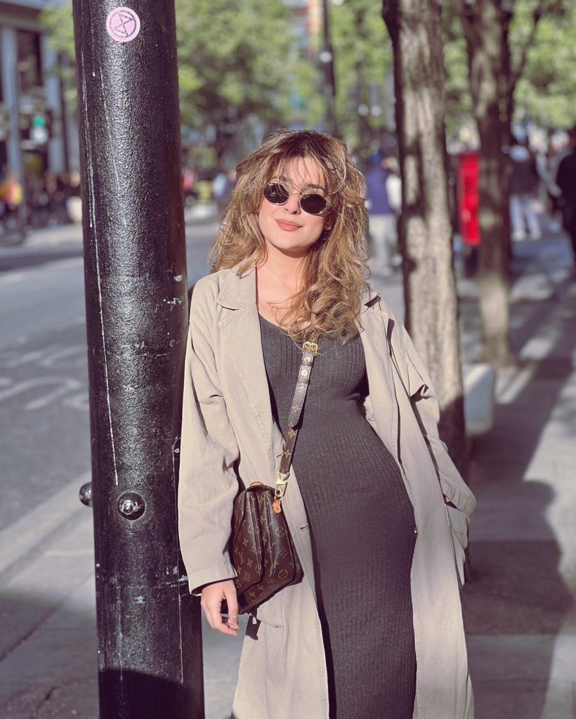 Netizens Hilarious Take On Journalist Who Addressed Kubra As Cobra ...