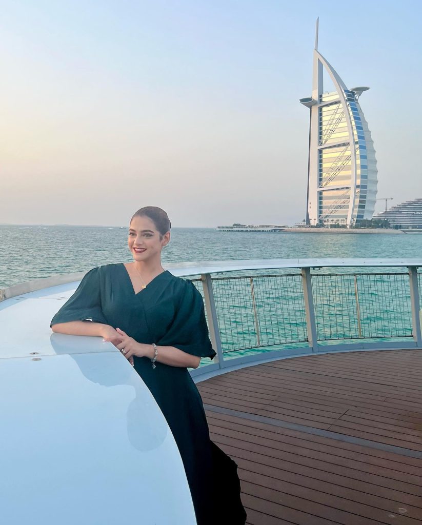 Actress Namra Shahid Enjoys Honeymoon In Dubai | Reviewit.pk