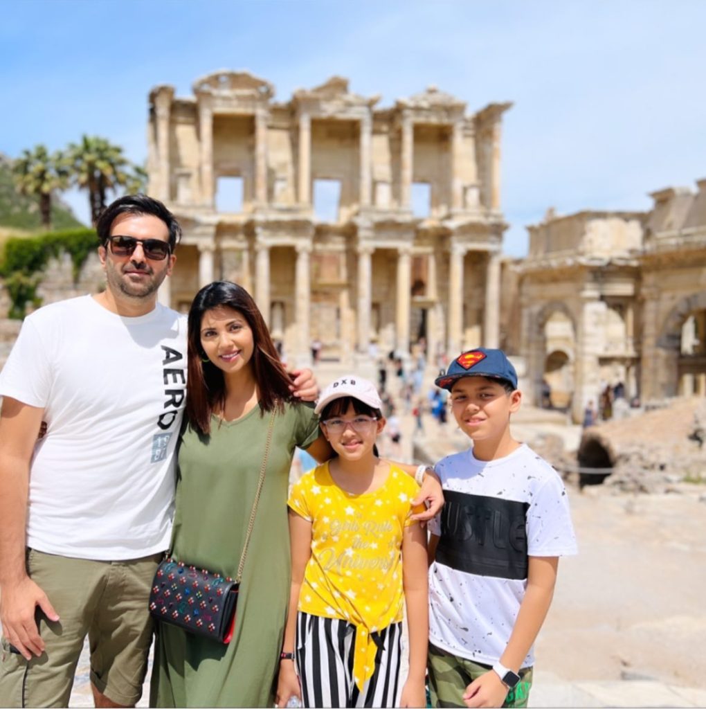 Sunita Marshall Family Pictures From Ephesus Turkey | Reviewit.pk