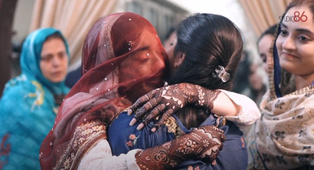 Arisha Razi’s Intimate Nikkah - Beautiful Moments | Reviewit.pk