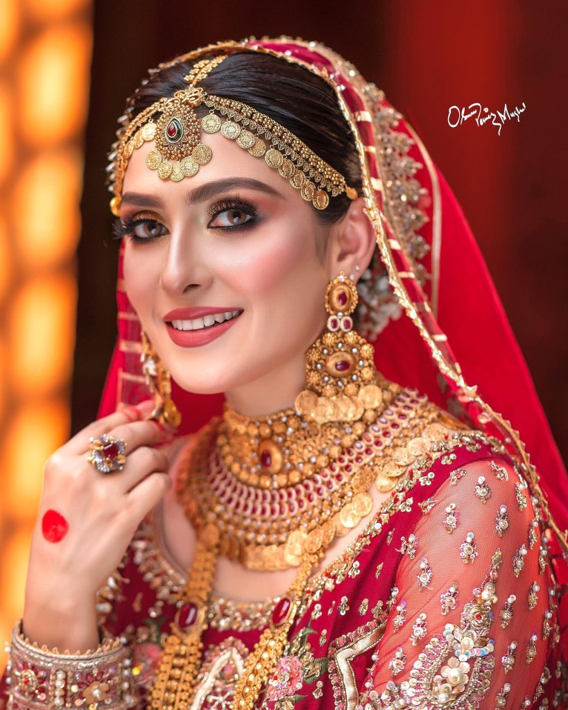 Ayeza Khan Looks Flawless In Her Latest Bridal Shoot | Reviewit.pk