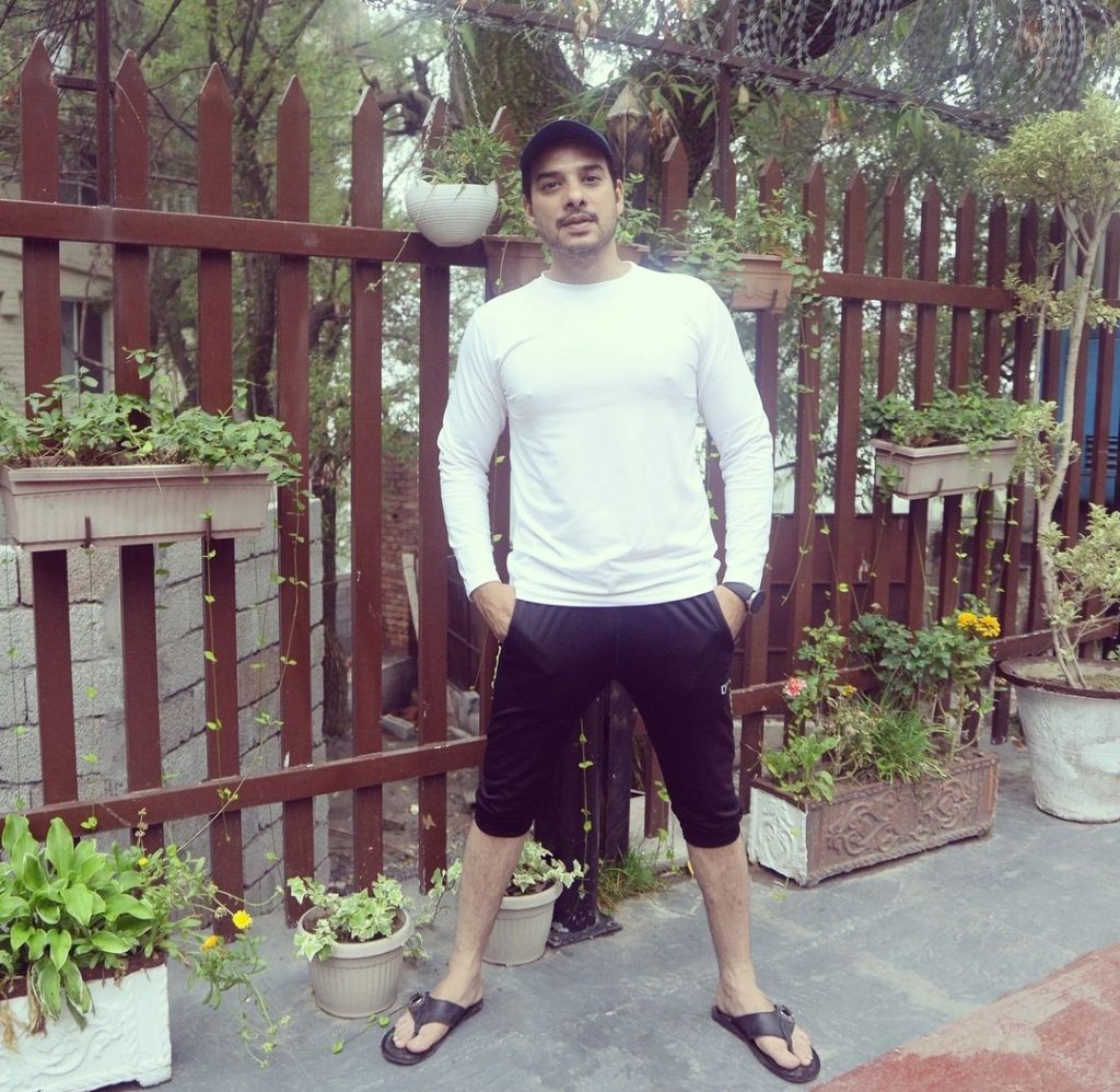 Kanwar Arsalan Talks About Hardships Faced By Male Actors | Reviewit.pk