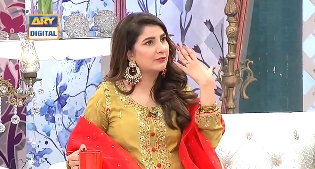 Areeba Habib's Go To Home Remedy For Glowing Skin | Reviewit.pk