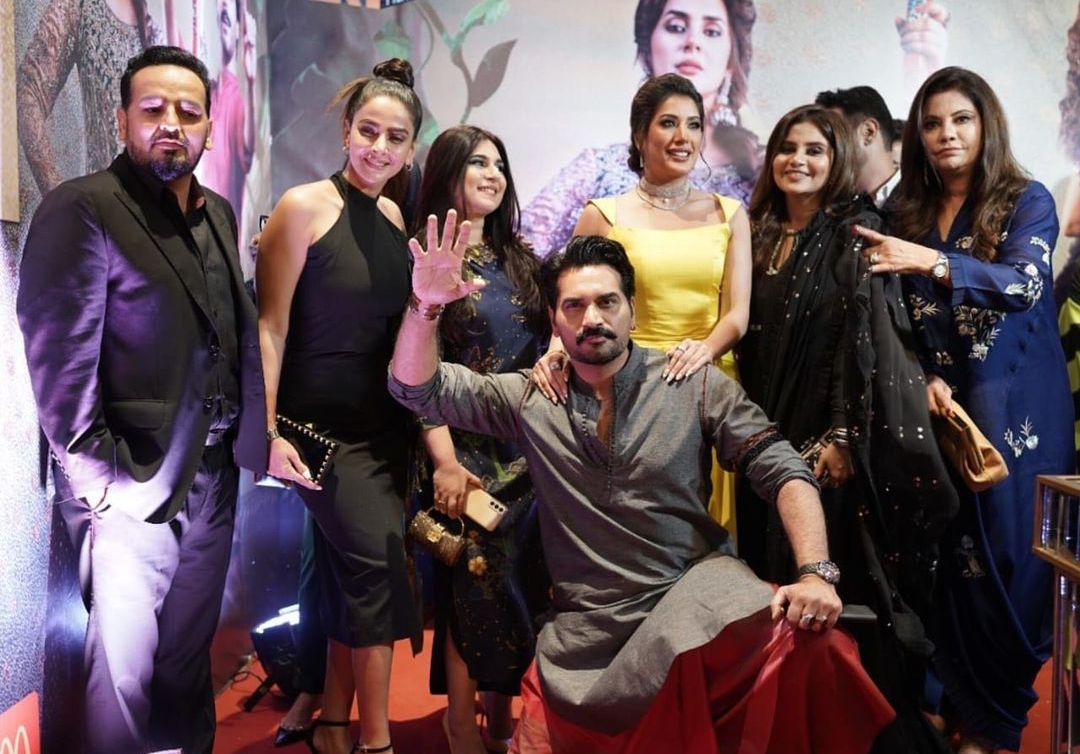 Mehwish Hayat & Saba Qamar's Bold Dressing on Premiere Gets Public Hate ...