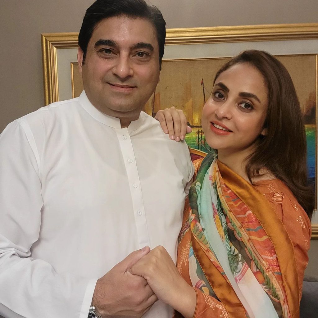 Nadia Khan's Beautiful Family Eid Pictures | Reviewit.pk