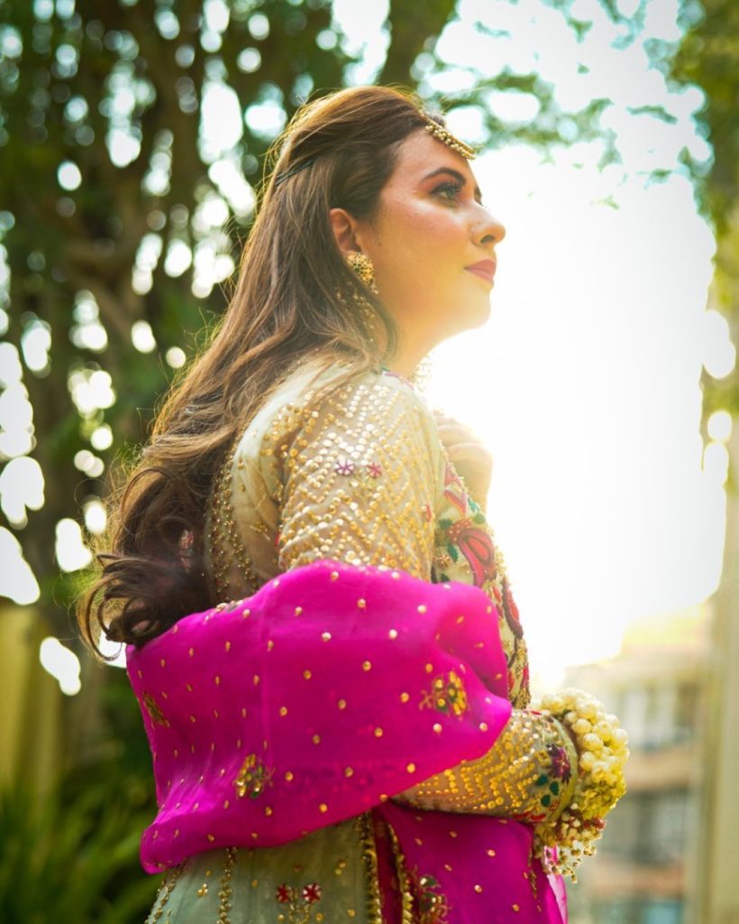 Rabia Anum's Bewitching Clicks With Husband From A Wedding Event ...