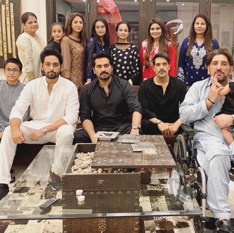 Salman Saeed's Pictures with Family From Eid Ul Adha Gathering ...