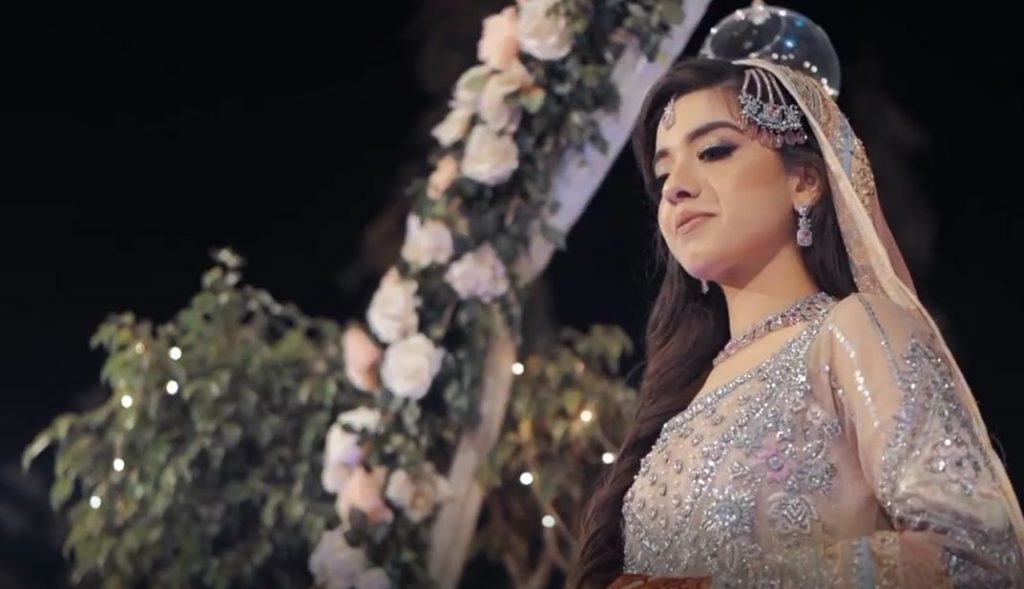 Actress Arisha Razi Khan Got Nikkahfied | Reviewit.pk