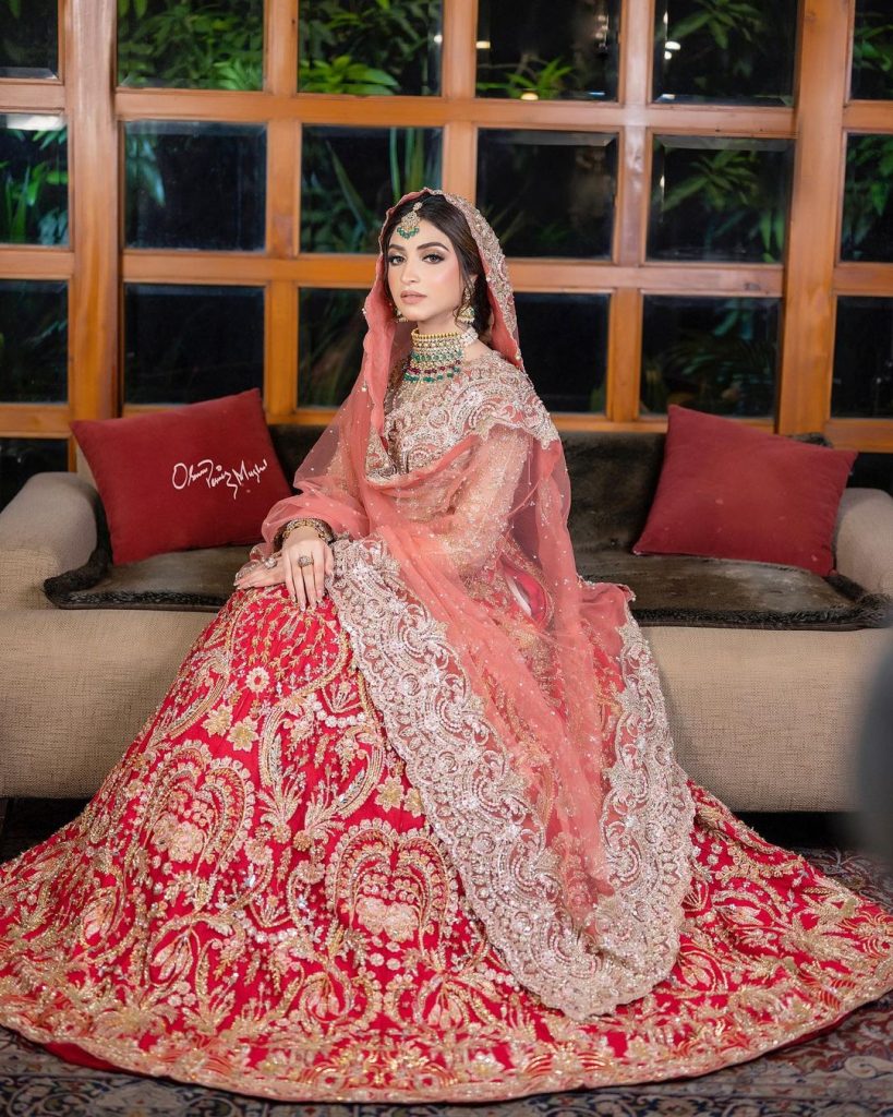 Kinza Hashmi Is A Gorgeous Bride In Her Latest Shoot | Reviewit.pk
