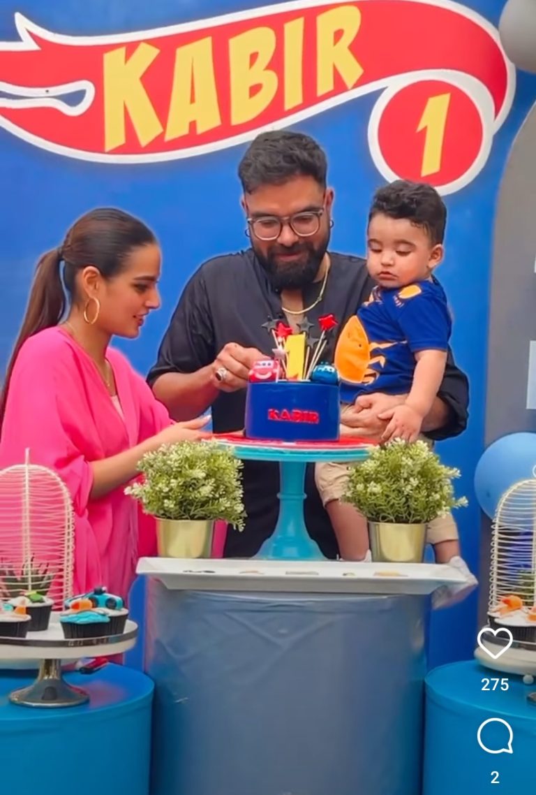 Iqra Aziz Pictures With Son From BTS of A Shoot | Reviewit.pk