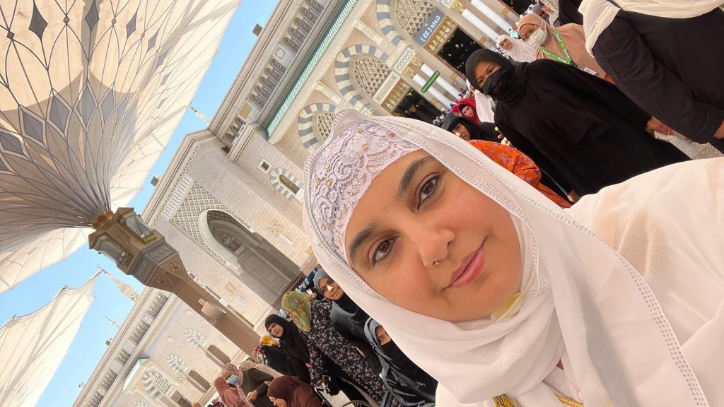 Mesmerizing Pictures Of Javeria And Saud From Hajj Tour | Reviewit.pk