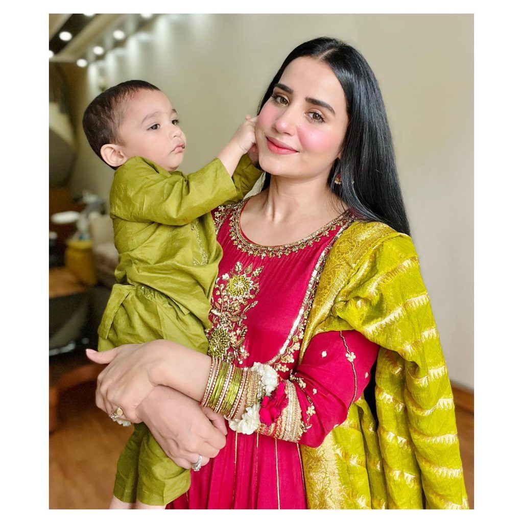 Adorable Eid Pictures Of Saniya Shamshad And Her Son | Reviewit.pk