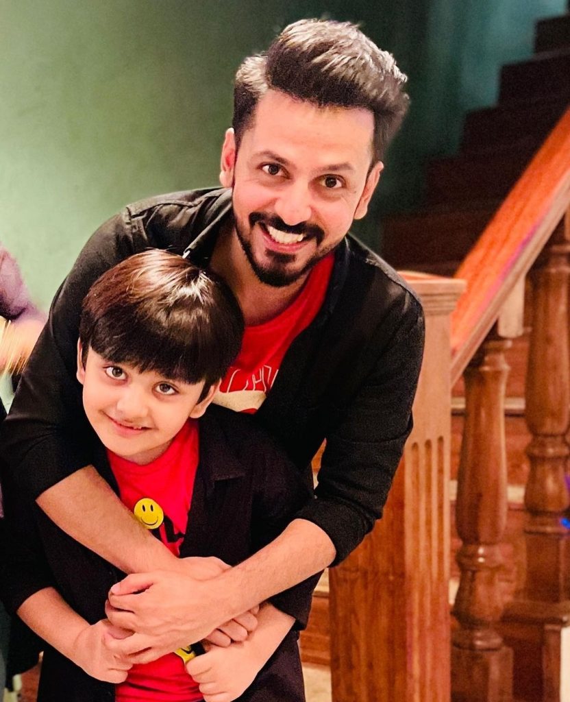 New Family Pictures of Bilal Qureshi and Uroosa Qureshi | Reviewit.pk