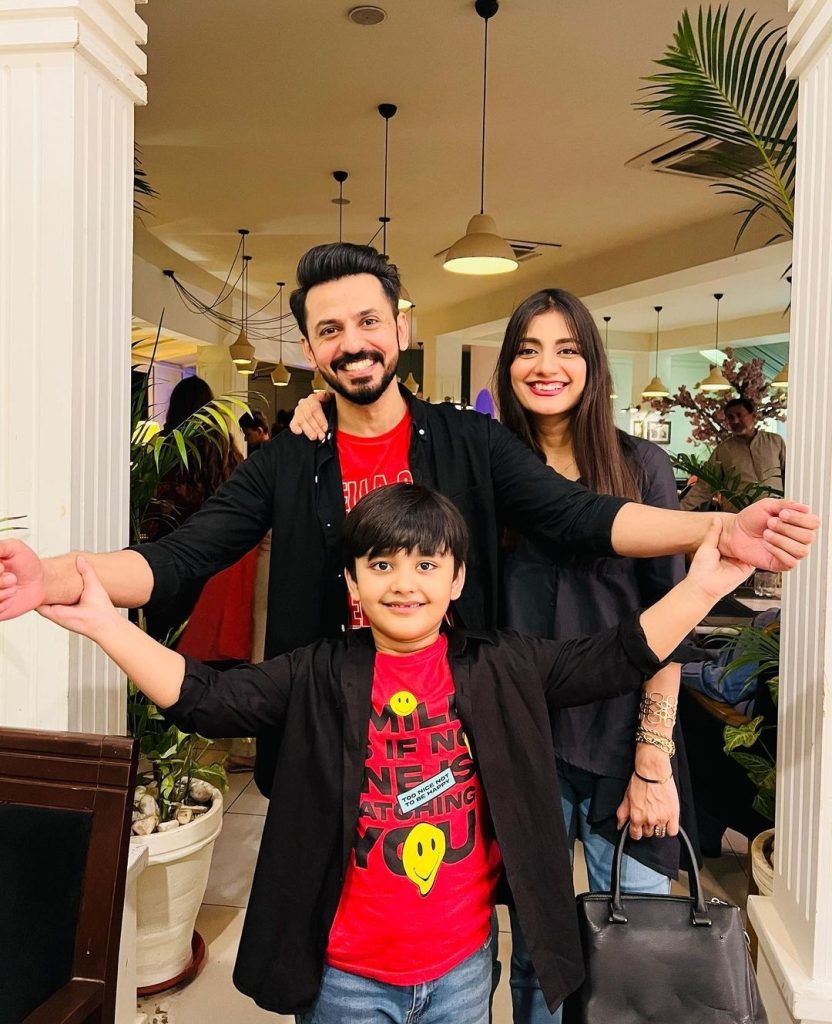 New Family Pictures of Bilal Qureshi and Uroosa Qureshi | Reviewit.pk