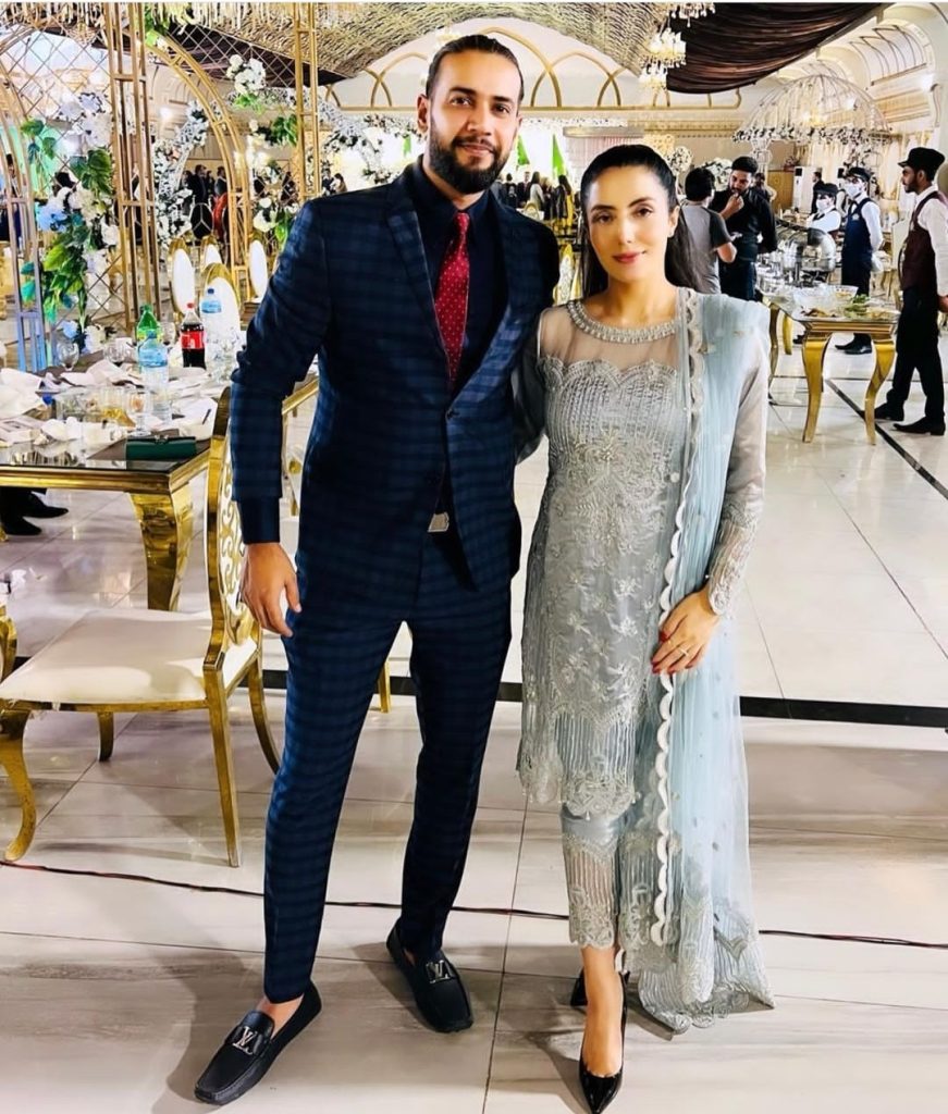 Imad Wasim Loved Up Anniversary Wish For Wife Sannia | Reviewit.pk