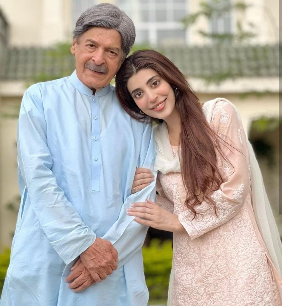 Pakistani Actors' Tribute To Veteran Actor Qavi Khan | Reviewit.pk