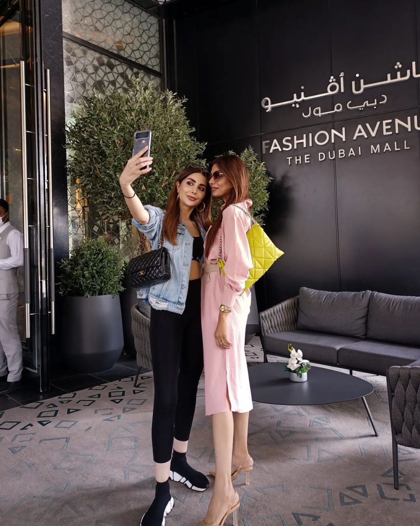 Sabeeka Imam Recent Pictures From Dubai Trip | Reviewit.pk