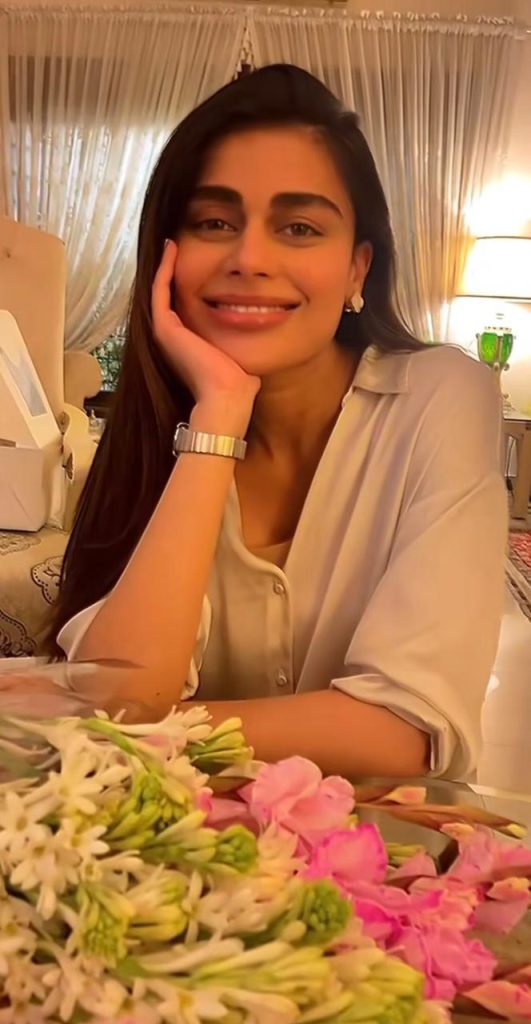 Sadaf Kanwal’s Intimate Birthday Celebration | Reviewit.pk