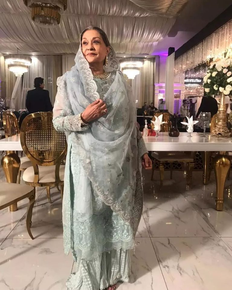 Manzar Sehbai's Social Media Filled With Love For Wife Samina Ahmed ...
