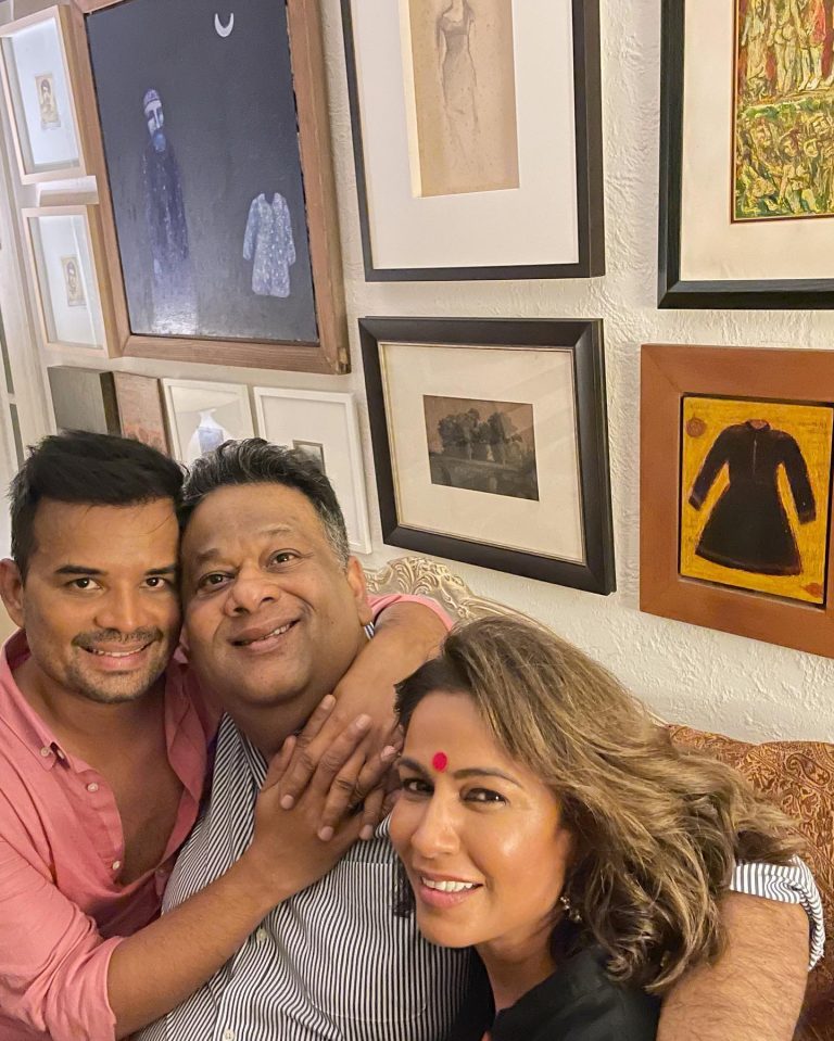 Film Director Asim Raza's Star-Studded Birthday Bash | Reviewit.pk