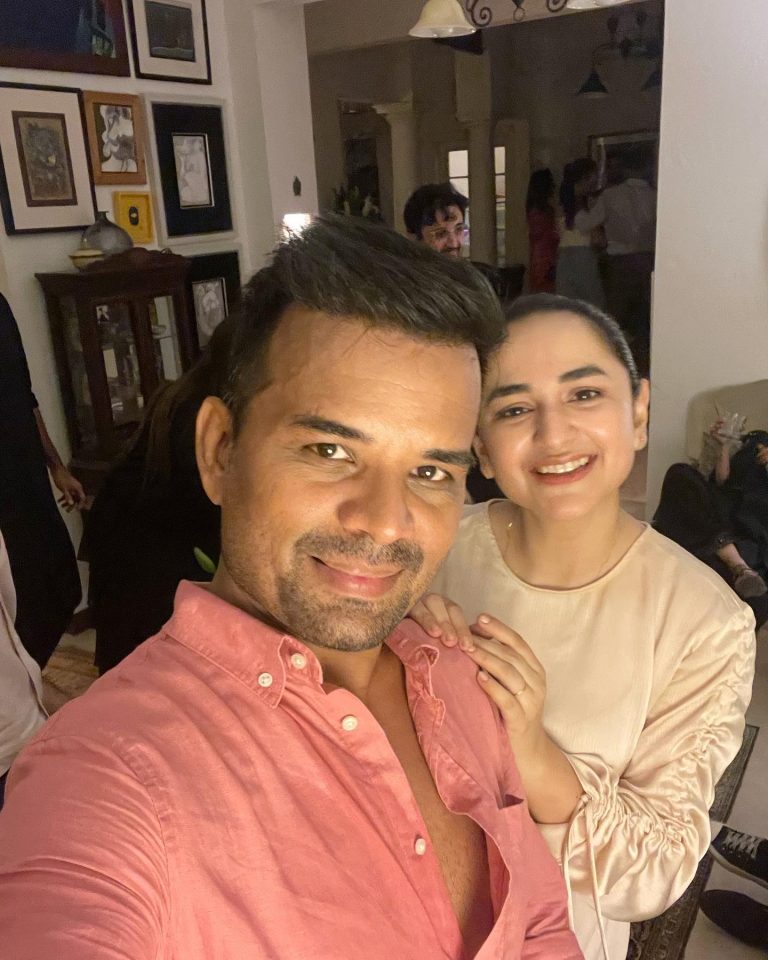 Film Director Asim Raza's Star-Studded Birthday Bash | Reviewit.pk