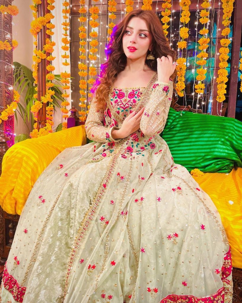 Celebrities' Favourite Haris Shakeel Formal Outfit- Who Wore It Better ...