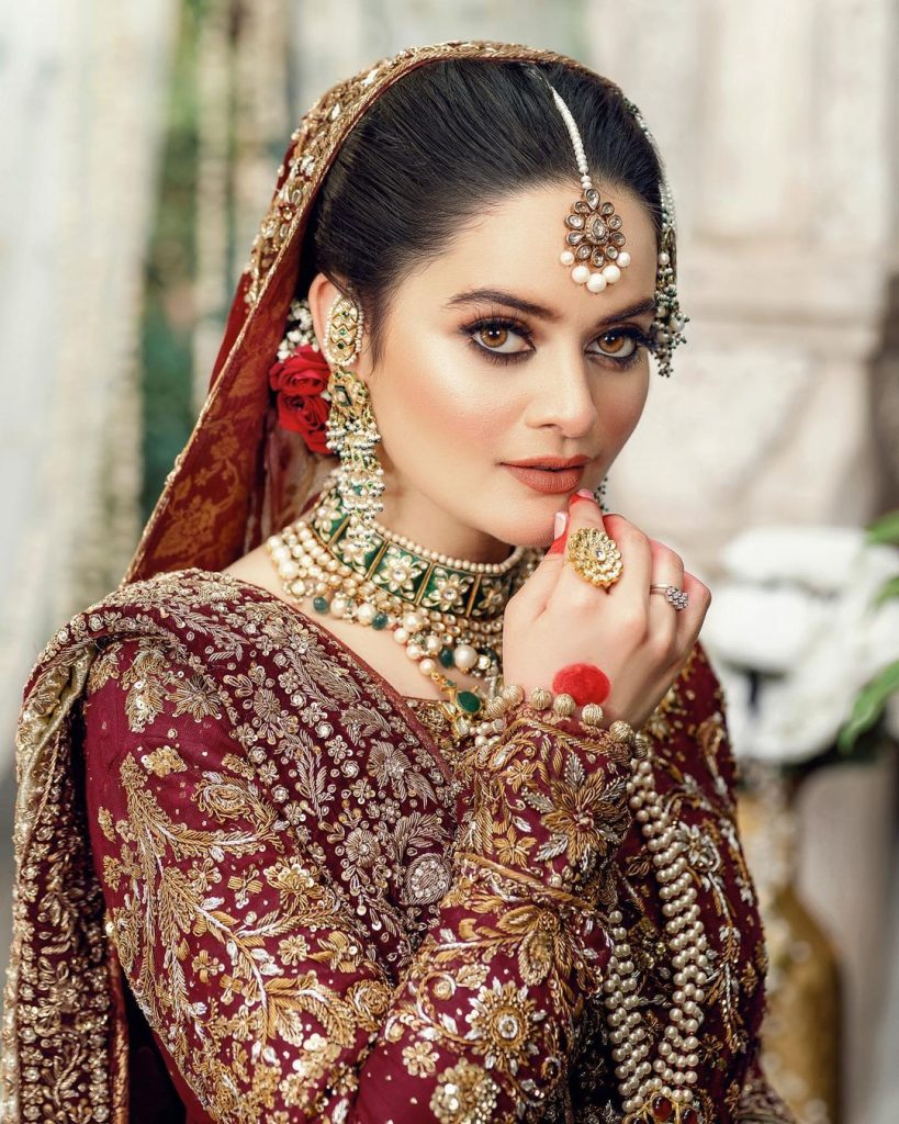 Minal Khan Nails Royalty In Latest Bridal Shoot | Reviewit.pk