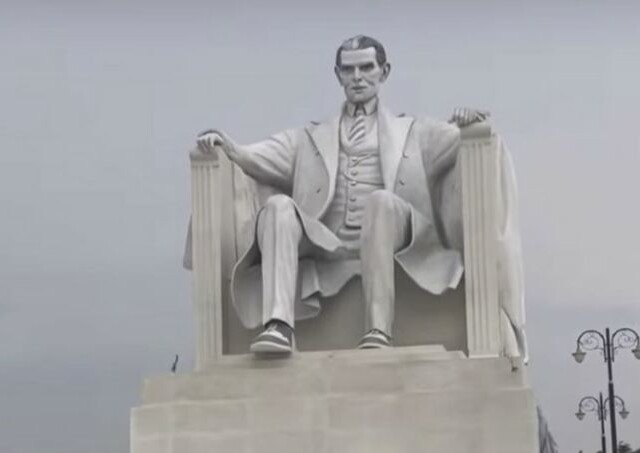 Public Wants Quaid-e-Azam’s Statue In Bahria Town Removed | Reviewit.pk