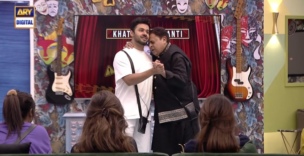 Rauf Lala's Epic Mimicry Of Veteran Pakistani Film Stars | Reviewit.pk