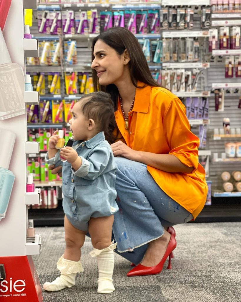 Sadia Ghaffar Treat Fans With Adorable Pictures Of Her Little One ...