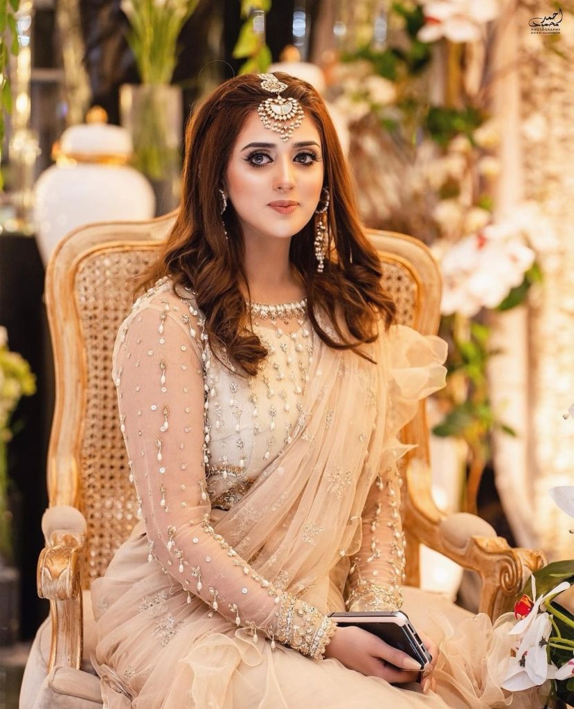 Jannat Mirza Adorable Pictures with Beau from Sister's Engagement ...