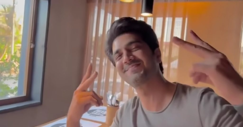 Saleem Sheikh Shares Family Meetup Video From His Karachi Visit ...