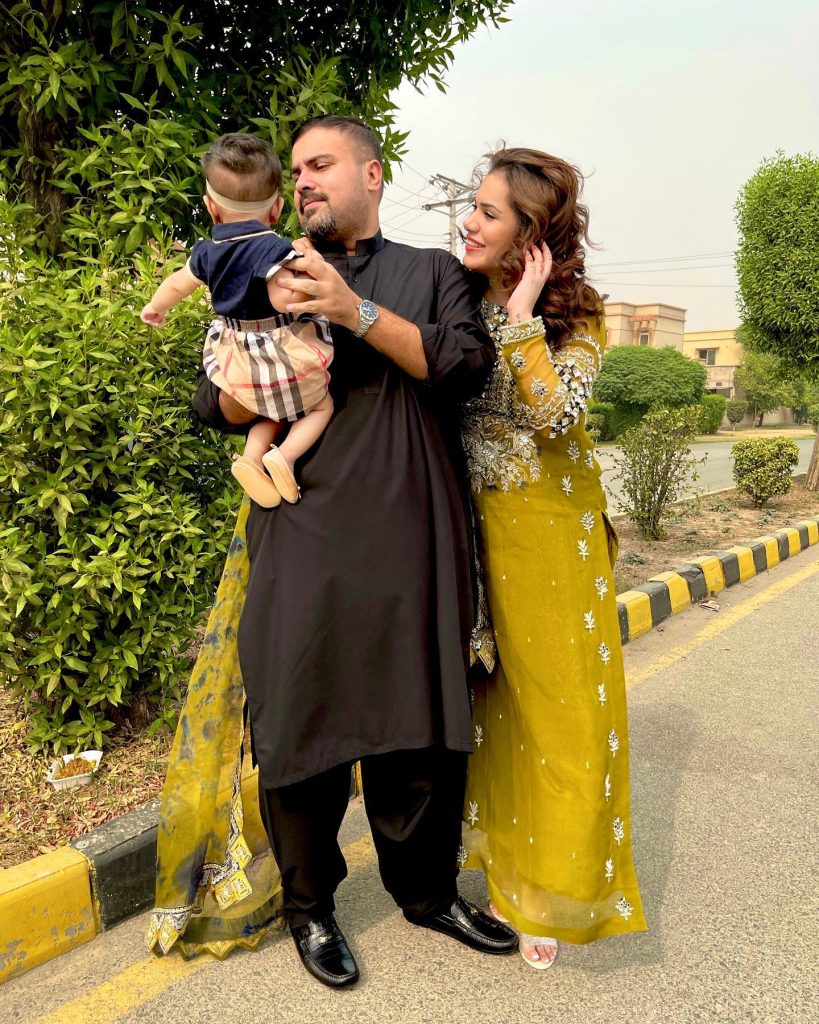 Actress Ghana Ali's Latest Adorable Family Clicks | Reviewit.pk