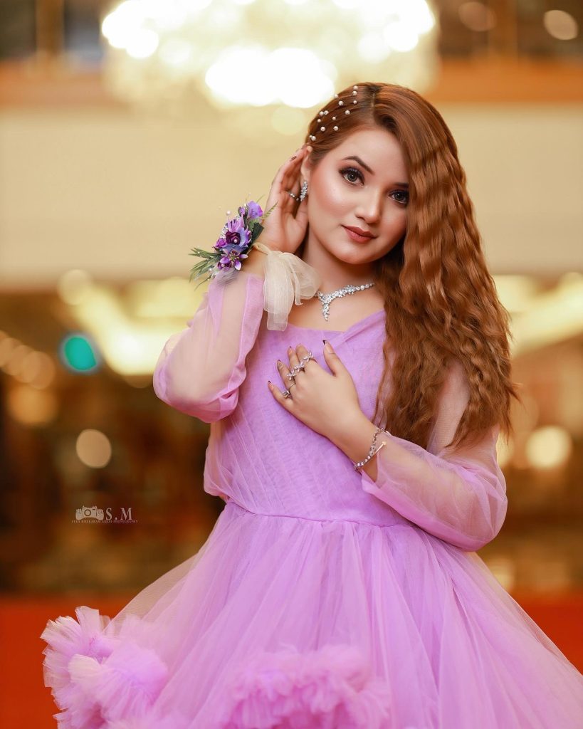 Rabeeca Khan’s Surprise Birthday Party | Reviewit.pk
