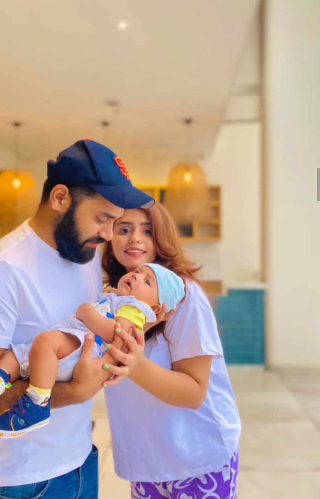 Anumta Qureshi Shares New Adorable Clicks With Son | Reviewit.pk