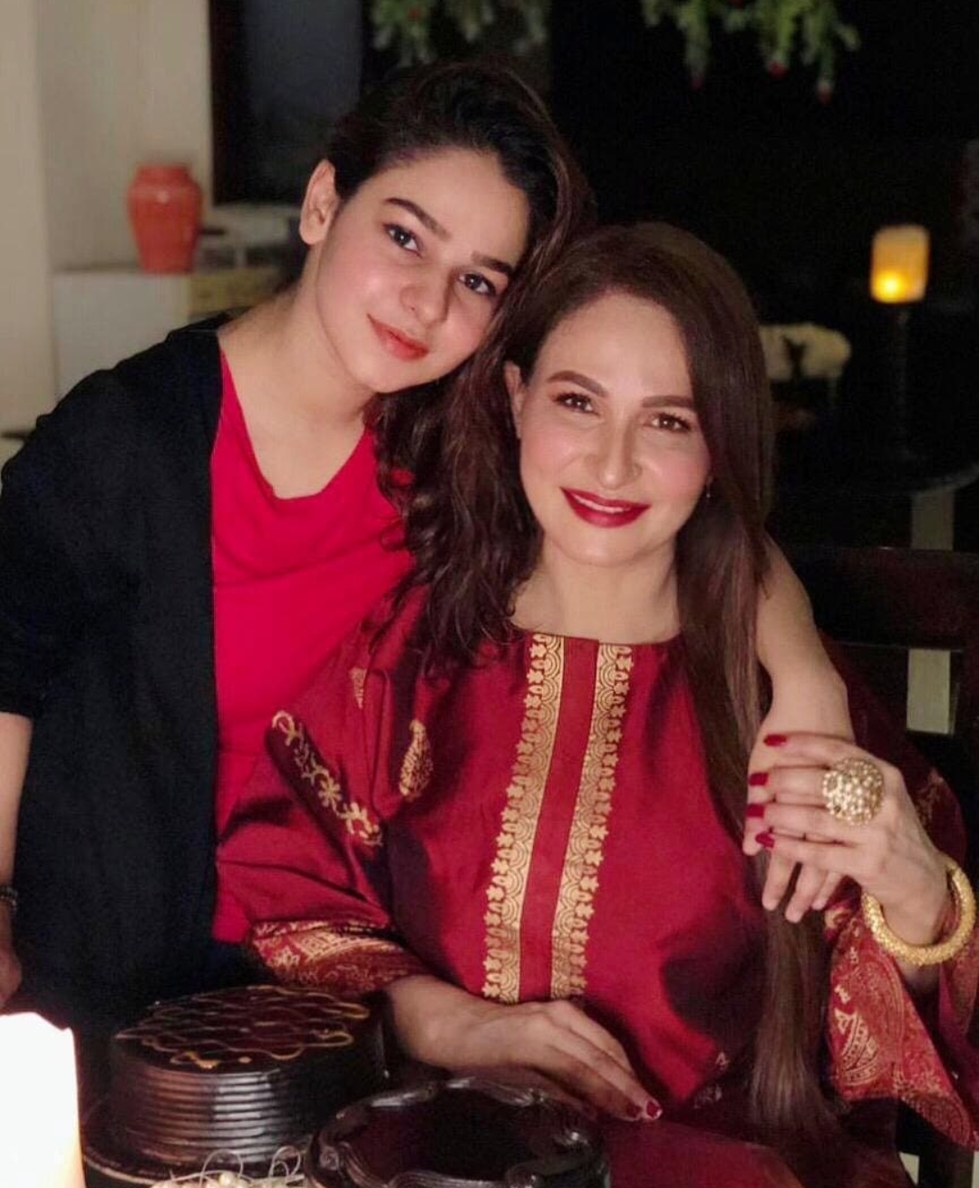 Siyani Famed Beena Chaudhary With Her Daughter Hareem Sohail | Reviewit.pk