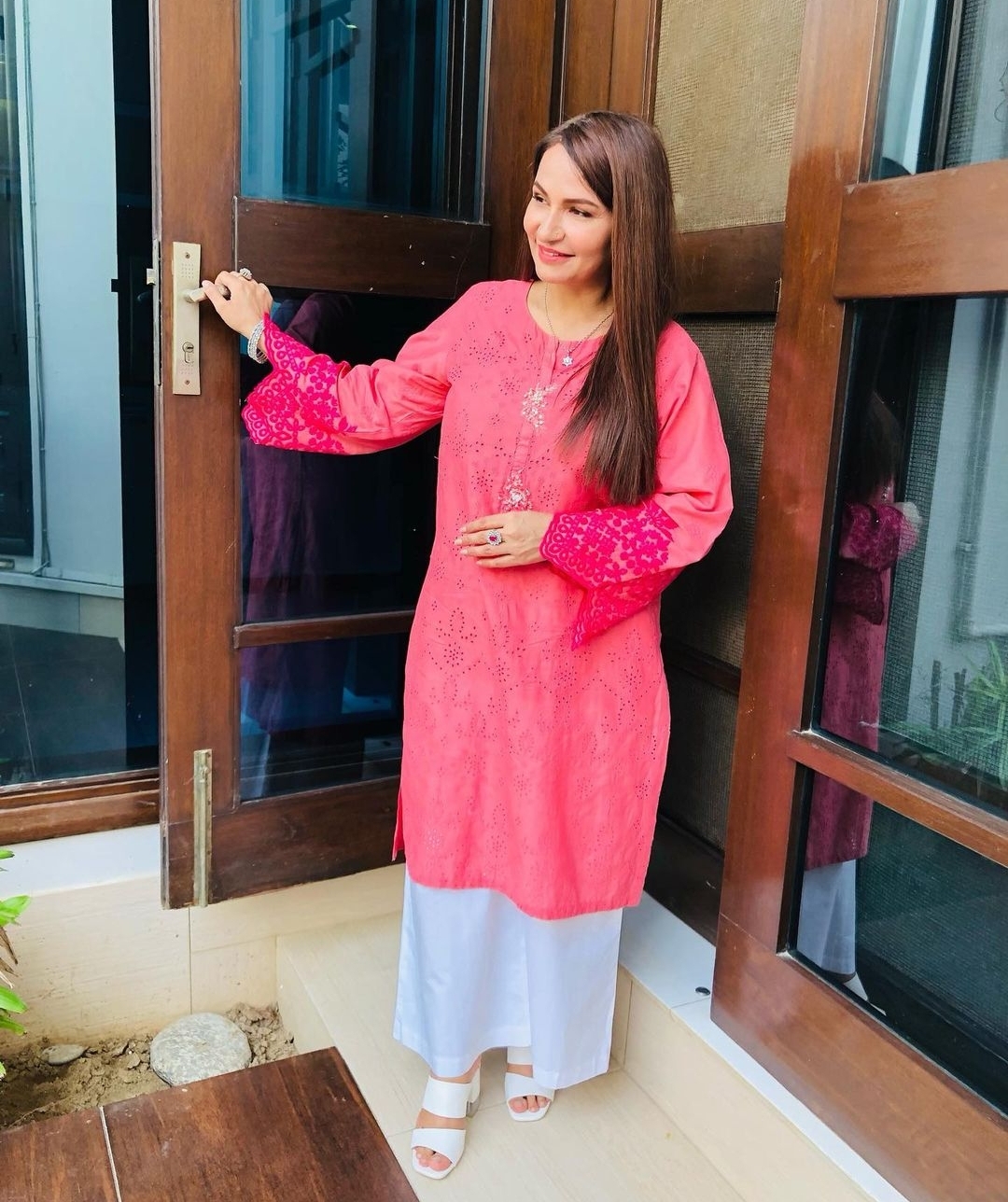 Siyani Famed Beena Chaudhary With Her Daughter Hareem Sohail | Reviewit.pk