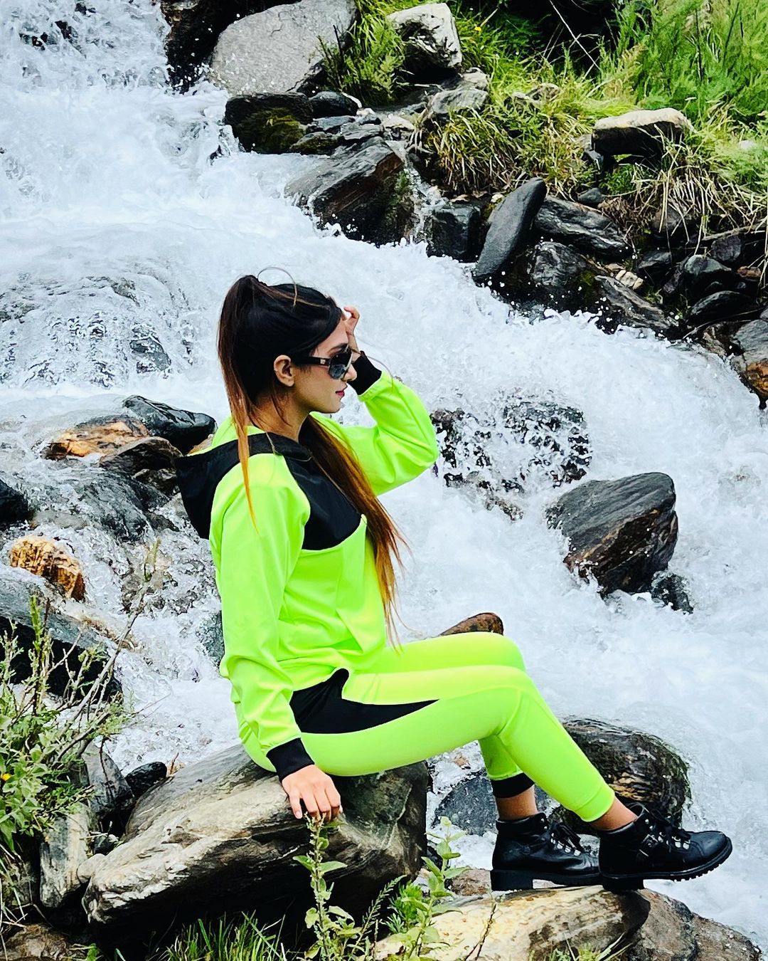 Hassan Ali Wife Samya Shares Adorable Pictures & Instagram Reels ...