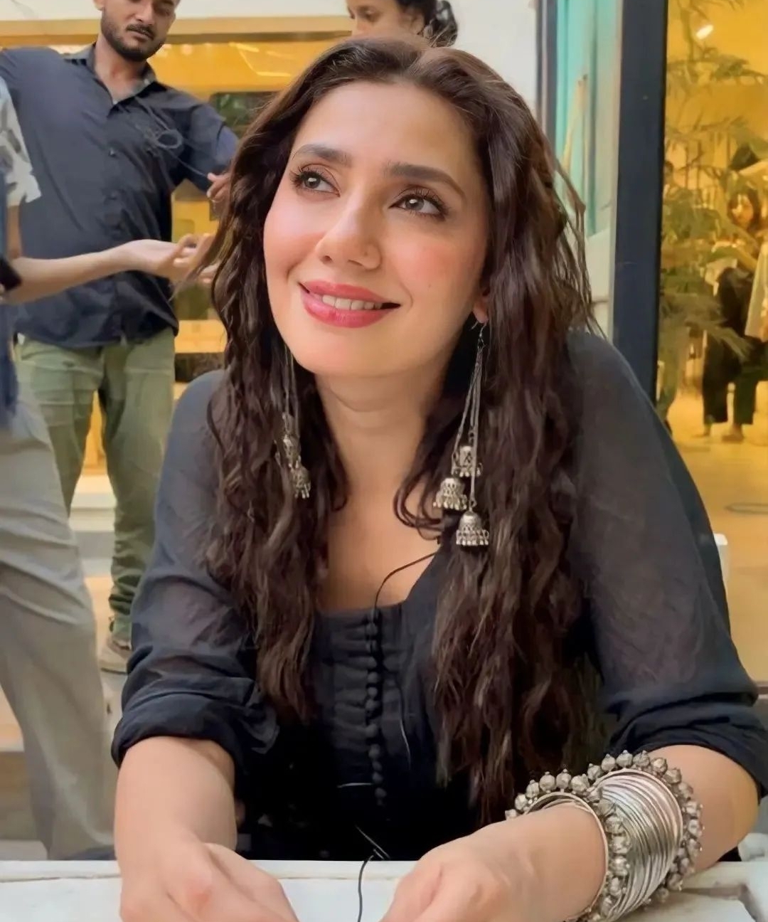 The Legend of Maula Jatt Cast Pictures from Press Day | Reviewit.pk