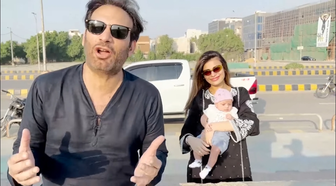 Sadaf & Shahroz New Vlog from Karachi Sea View | Reviewit.pk