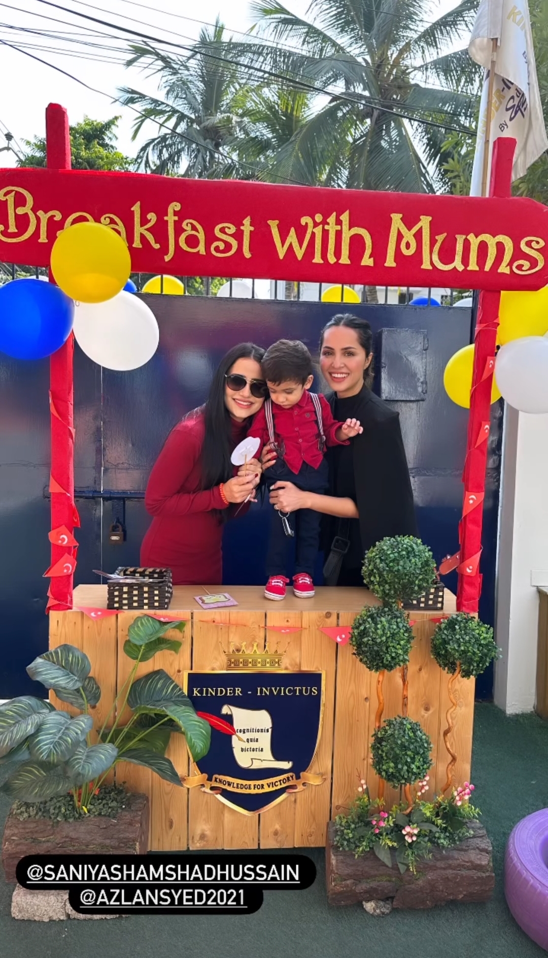 Saniya Shamshad Pictures from Pre School Event of Her son | Reviewit.pk