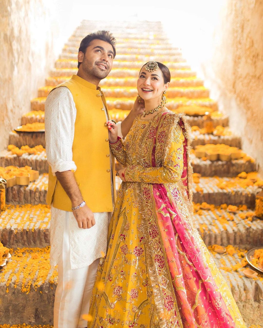 Farhan Saeed And Hania Aamir Make Most Gorgeous Couple In Latest Clicks ...